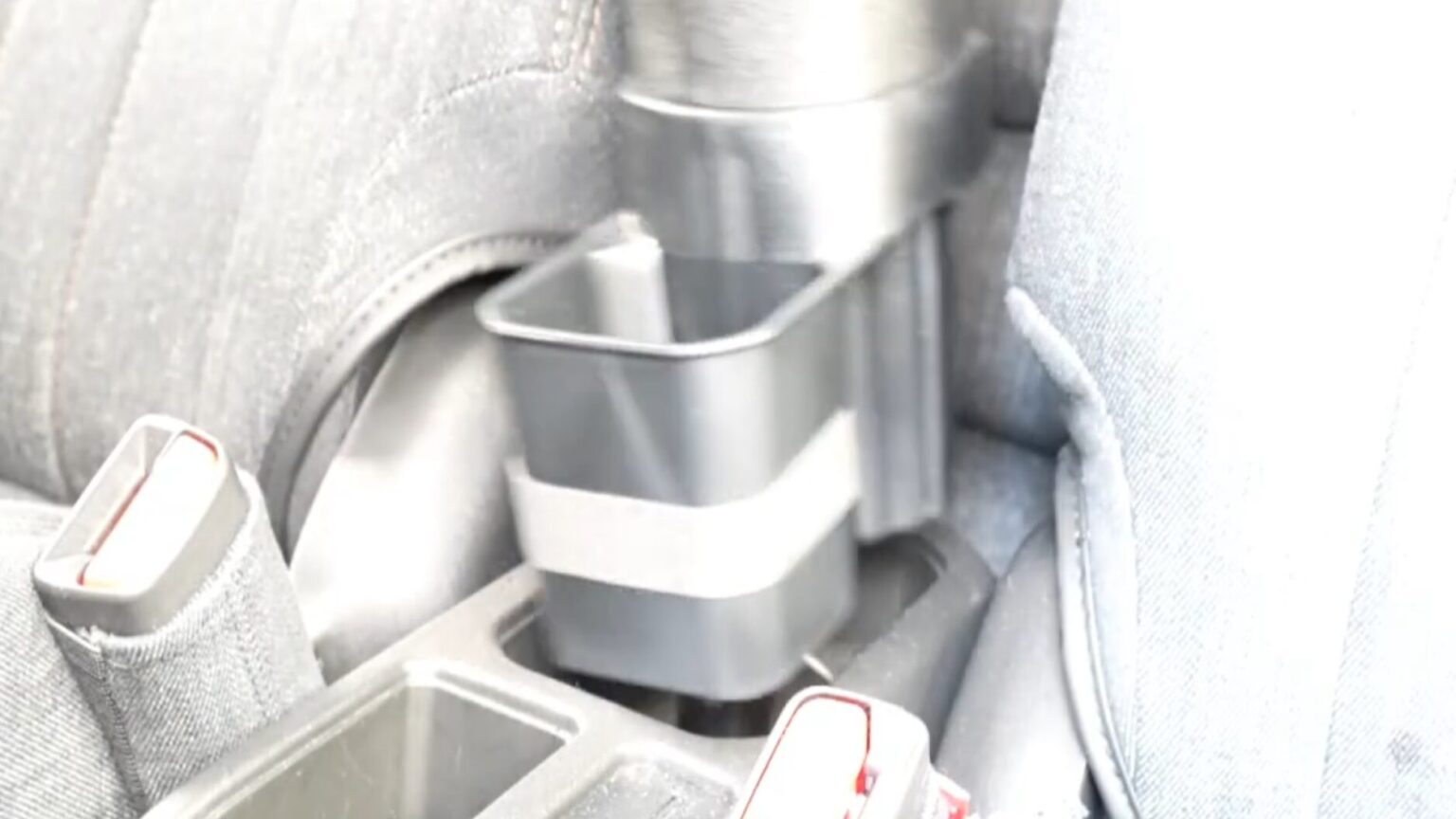 ジムニーシエラ jb74 アームレスト施工 [ diy ] - たまには好きなこともしようかな