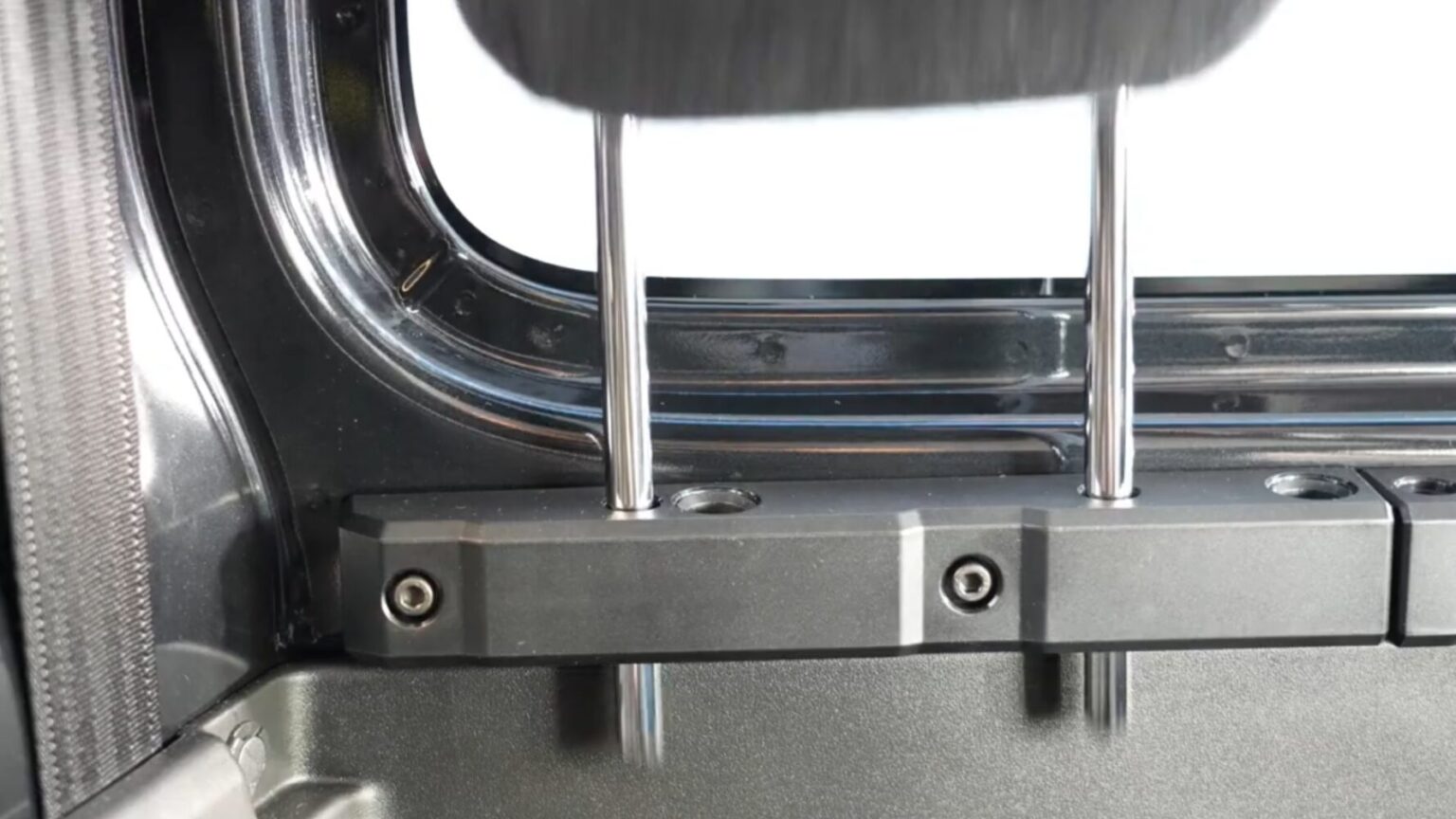 ジムニーシエラ jb74 ヘッドレストホルダー施工 [ diy ] - たまには好きなこともしようかな